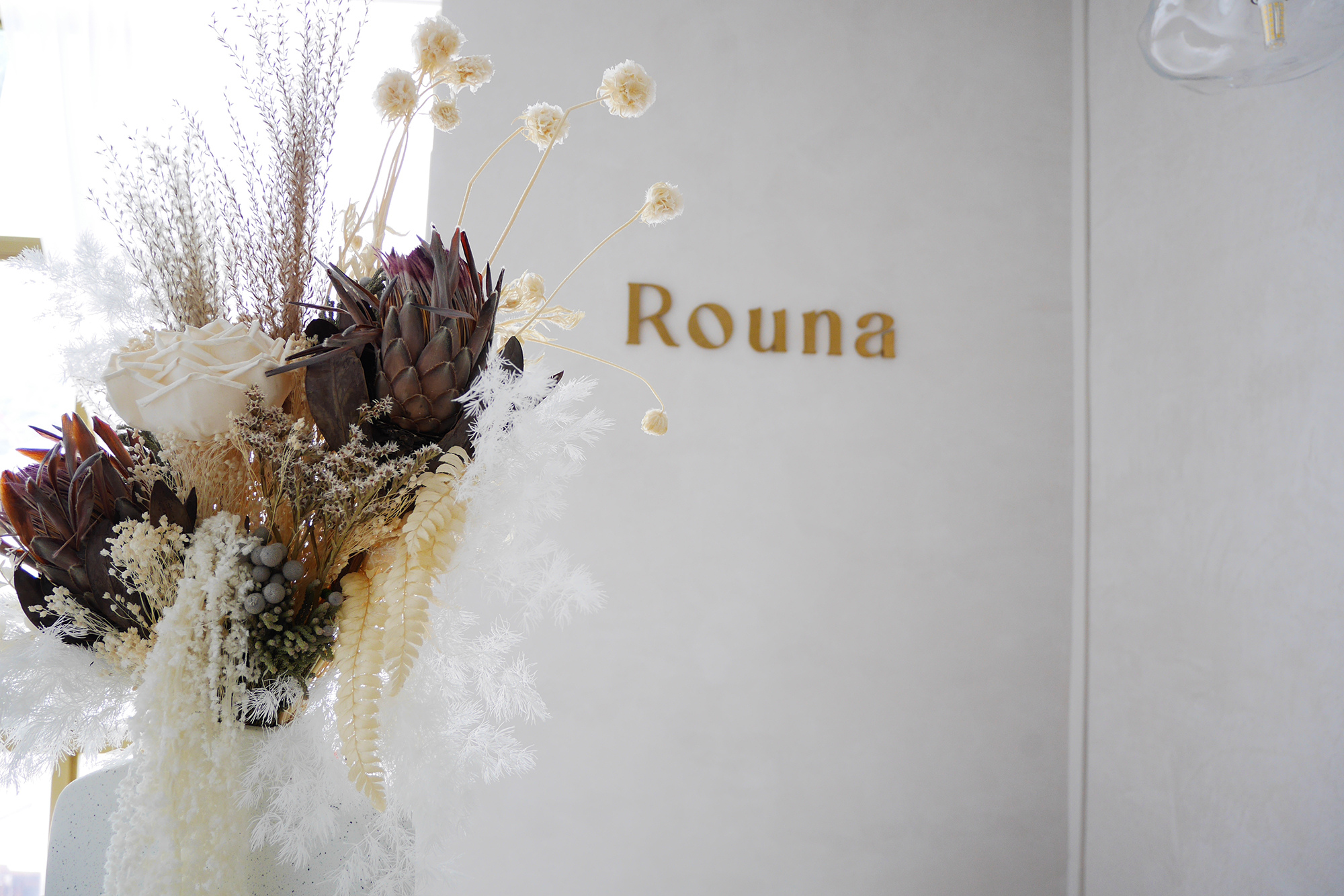 About | Rouna Beauty Official